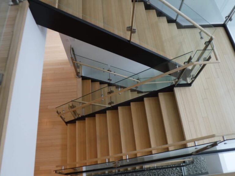 Why Custom Glass Railings are the Best Choice for Modern Homes
